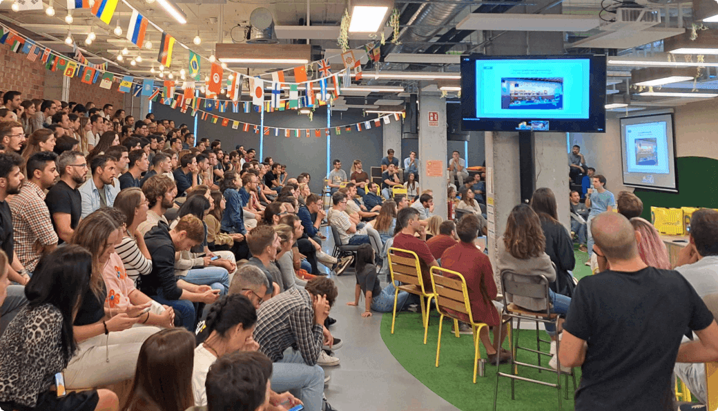 How Glovo Is Driving Transparency And Manage Change At Scale With Slido