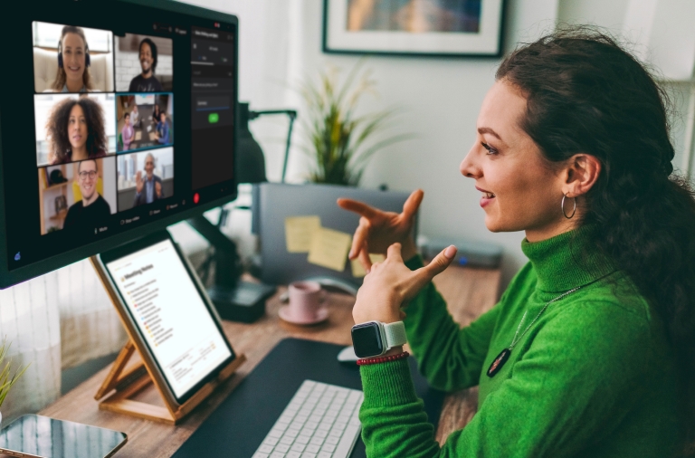 Use Slido in slides + video call at the same time | Slido